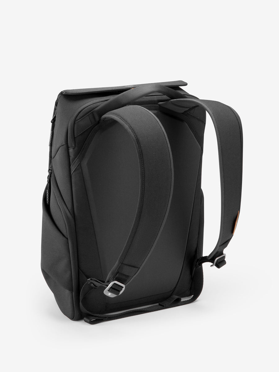 Urban Daypack: Sleek Commuter Backpack