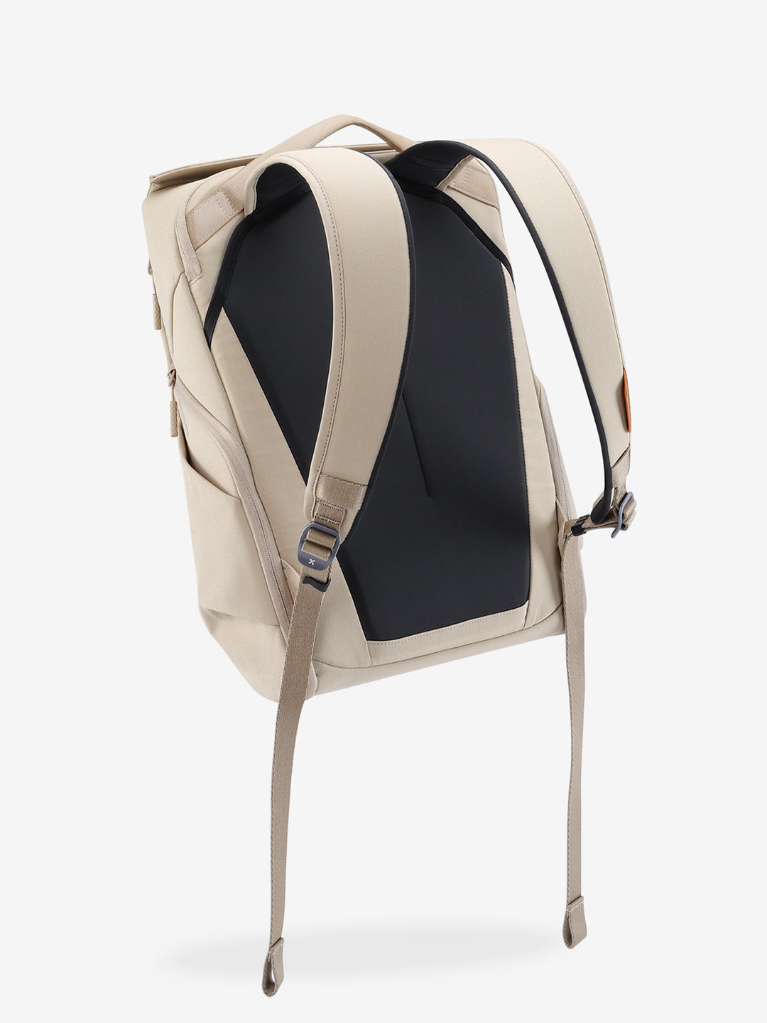 Urban Daypack: Sleek Commuter Backpack