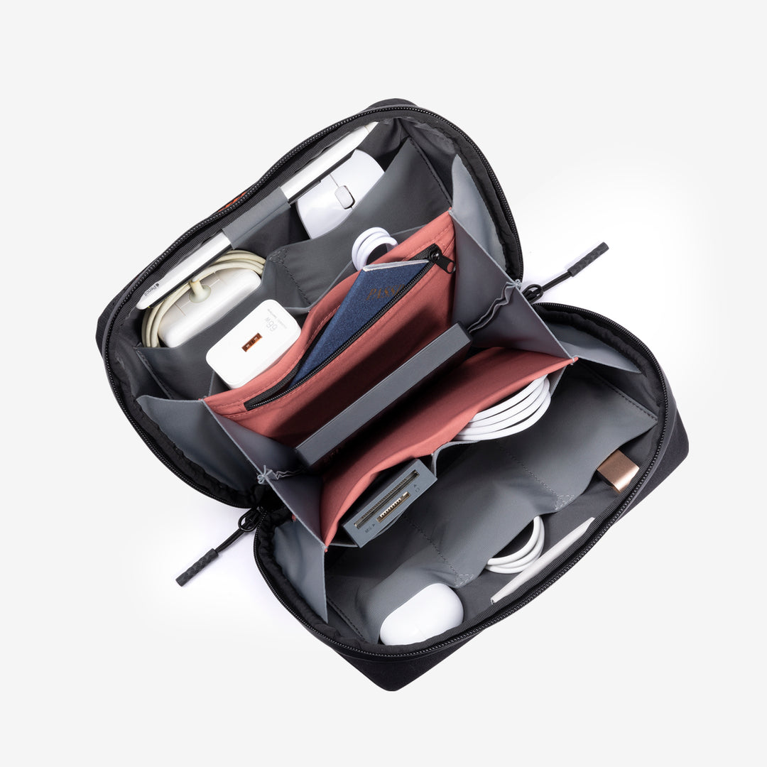 Tech Pouch: Your Organized Bag Partner for Tech Gadgets