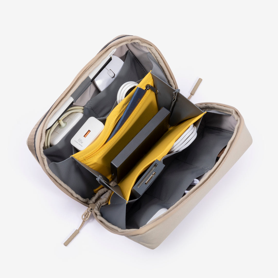 Tech Pouch: Your Organized Bag Partner for Tech Gadgets