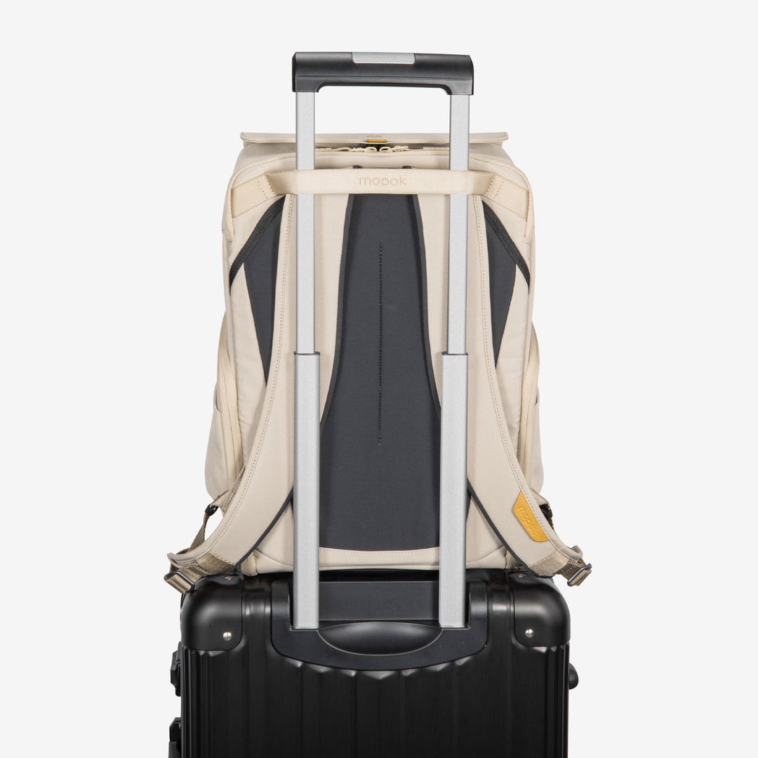 Urban Daypack: Sleek Commuter Backpack