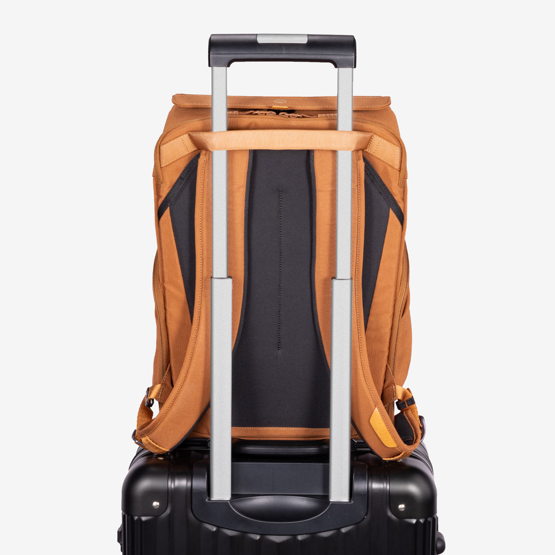 Urban Daypack: Sleek Commuter Backpack
